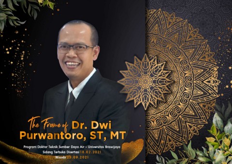 Full page photobook Dr Dwi Purwantoro